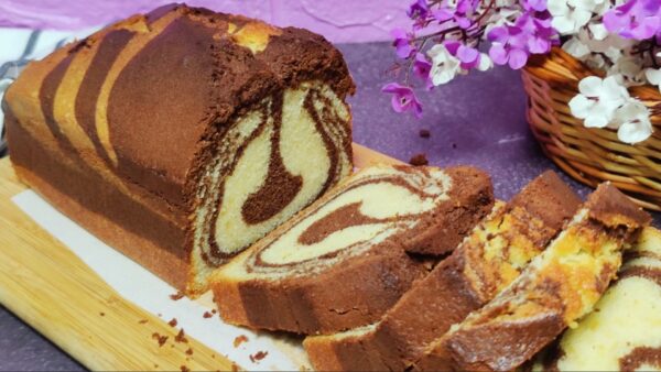 Last Minute Christmas Rum Plum Cake - The Artistic Cook