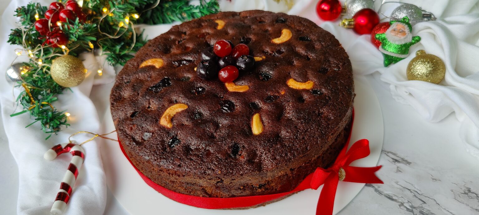 Last Minute Christmas Rum Plum Cake - The Artistic Cook